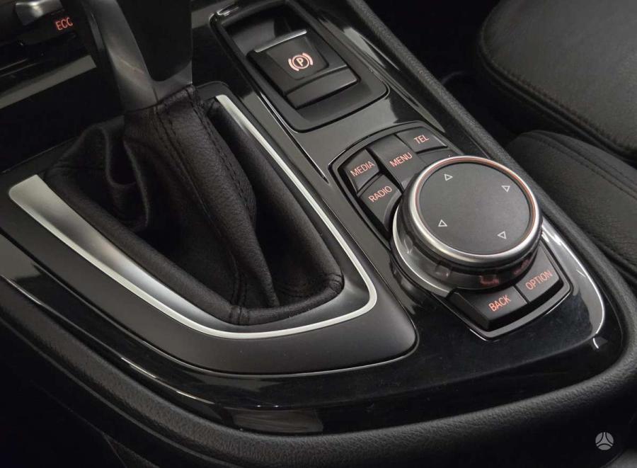 Grey BMW 218 Gran Tourer 2015 in Marijampole, with an engine capacity of 2.00 L and mileage of 280 thousand km for 11750 €, photo 22 on AUTOMOTO.COM.LV