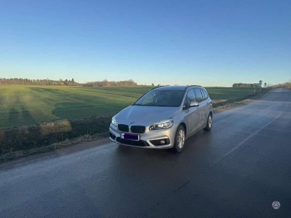 Grey BMW 218 Gran Tourer 2016 in Vilnius, with an engine capacity of 2.00 L and mileage of 175 thousand km for 11500 €, photo 1 on AUTOMOTO.COM.LV