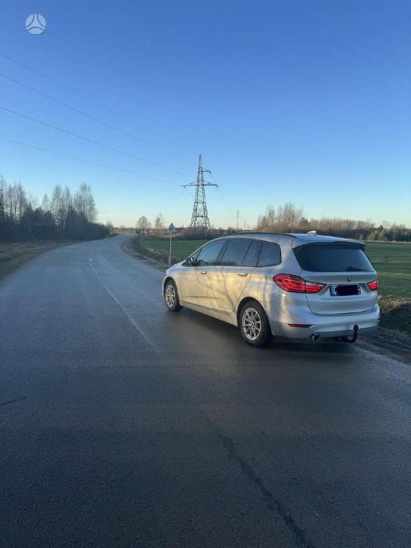 Grey BMW 218 Gran Tourer 2016 in Vilnius, with an engine capacity of 2.00 L and mileage of 175 thousand km for 11500 €, photo 5 on AUTOMOTO.COM.LV