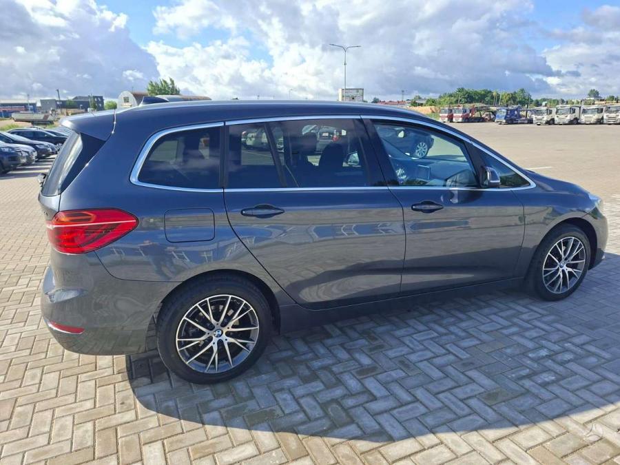 Grey BMW 218 Gran Tourer 2016 in Taurage, with an engine capacity of 2.00 L and mileage of 230 thousand km for 7800 €, photo 8 on AUTOMOTO.COM.LV