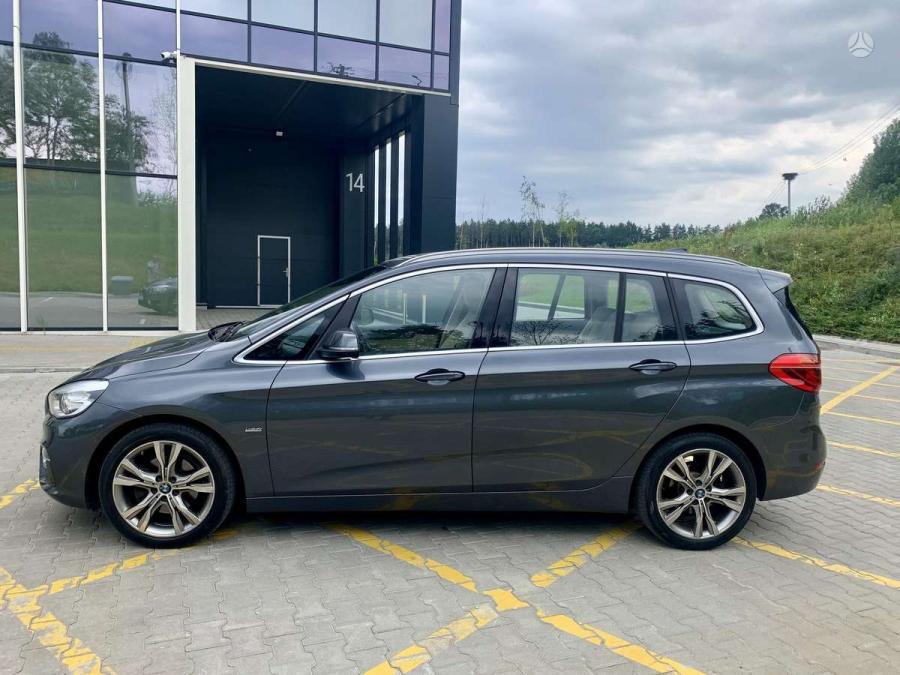 Pelēks BMW 218 Gran Tourer 2016 Viļņa, ar dzinēja tilpumu 2.00 L un nobraukumu 221 tūkst. km par 7850 €, foto 3 vietnē AUTOMOTO.COM.LV
