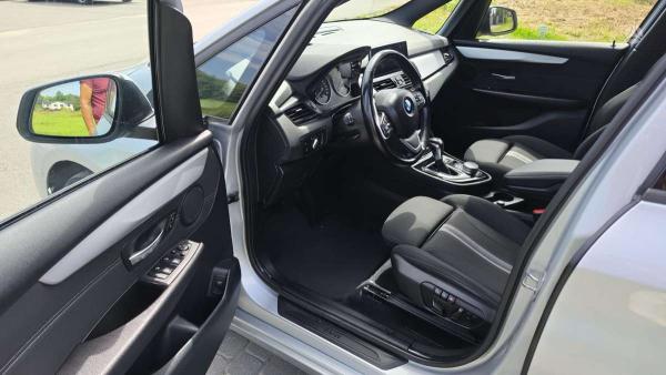 Grey BMW 218 Gran Tourer 2017 in Kaunas, with an engine capacity of 2.00 L and mileage of 120 thousand km for 12750 €, photo 10 on AUTOMOTO.COM.LV