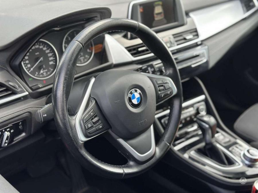 Pelēks BMW 218 Gran Tourer 2017 Kauņa, ar dzinēja tilpumu 2.00 L un nobraukumu 233 tūkst. km par 8580 €, foto 9 vietnē AUTOMOTO.COM.LV