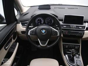 Grey BMW 218 Gran Tourer 2018 in Vilnius, with an engine capacity of 1.50 L and mileage of 192 thousand km for 13099 €, photo 17 on AUTOMOTO.COM.LV