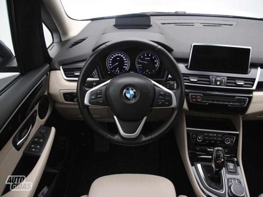 Grey BMW 218 Gran Tourer 2018 in Vilnius, with an engine capacity of 1.50 L and mileage of 192 thousand km for 13099 €, photo 17 on AUTOMOTO.COM.LV