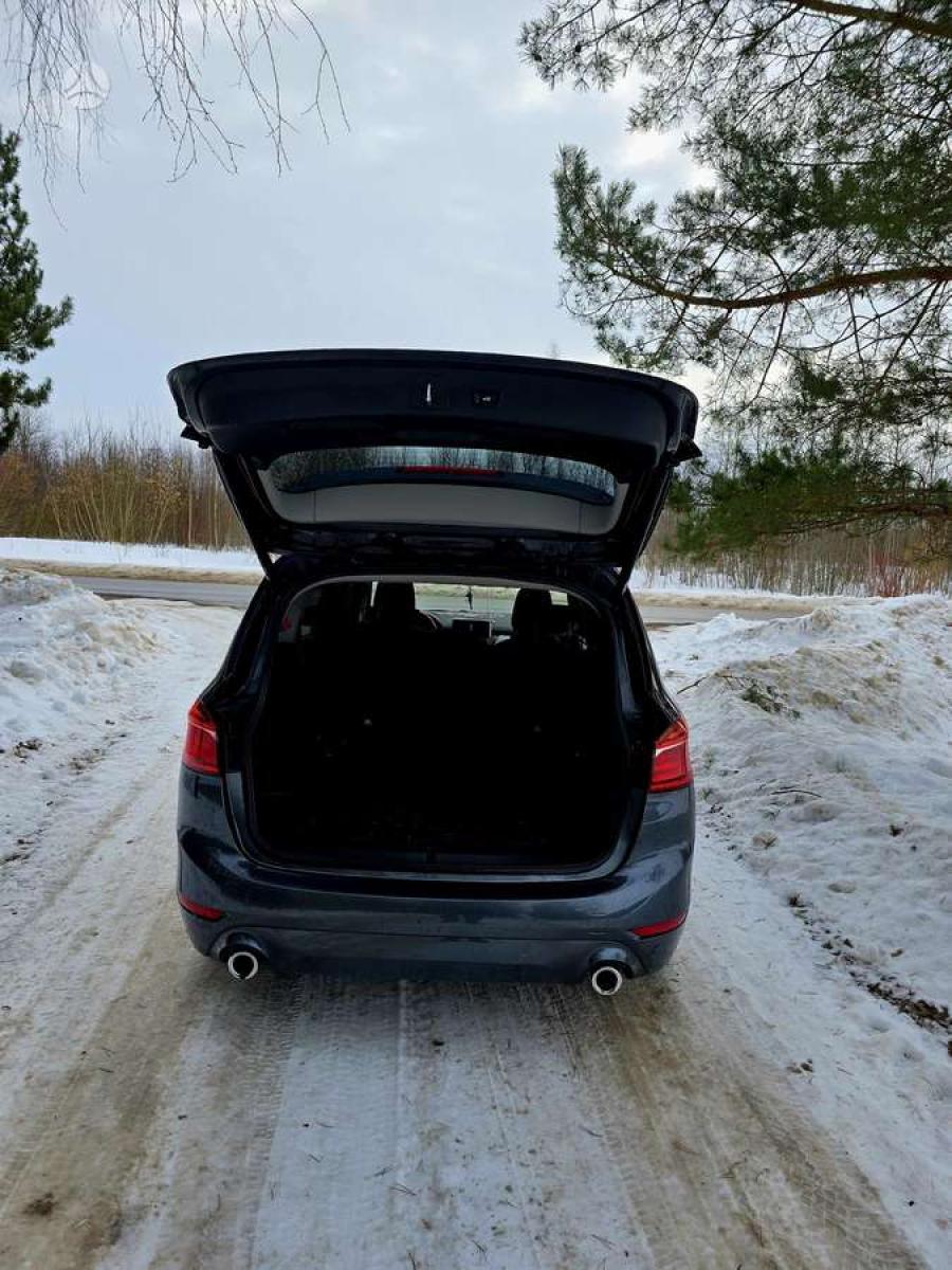 Grey BMW 218 Gran Tourer 2020 in Panevezys, with an engine capacity of 2.00 L and mileage of 191 thousand km for 13800 €, photo 6 on AUTOMOTO.COM.LV