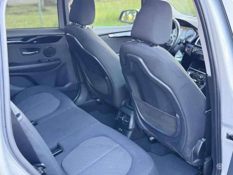Grey BMW 218 Gran Tourer 2020 in Taurage, with an engine capacity of 2.00 L and mileage of 280 thousand km for 10999 €, photo 27 on AUTOMOTO.COM.LV