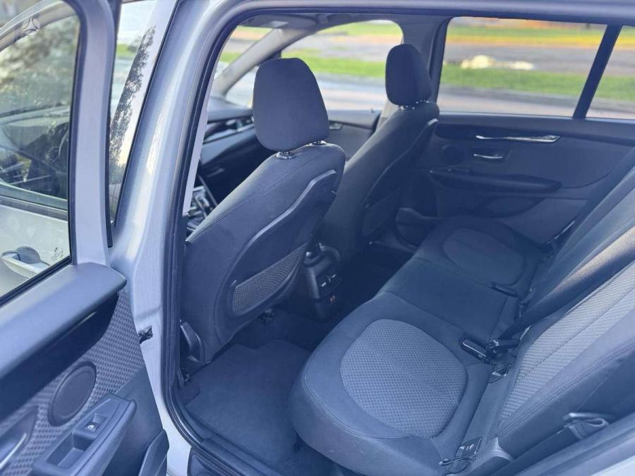 Grey BMW 218 Gran Tourer 2020 in Taurage, with an engine capacity of 2.00 L and mileage of 280 thousand km for 10999 €, photo 28 on AUTOMOTO.COM.LV
