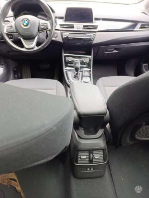 BMW 218 Gran Tourer 2020 Tauragė, ar dzinēja tilpumu 2.00 L un nobraukumu 250 tūkst. km par 11300 €, foto 25 vietnē AUTOMOTO.COM.LV