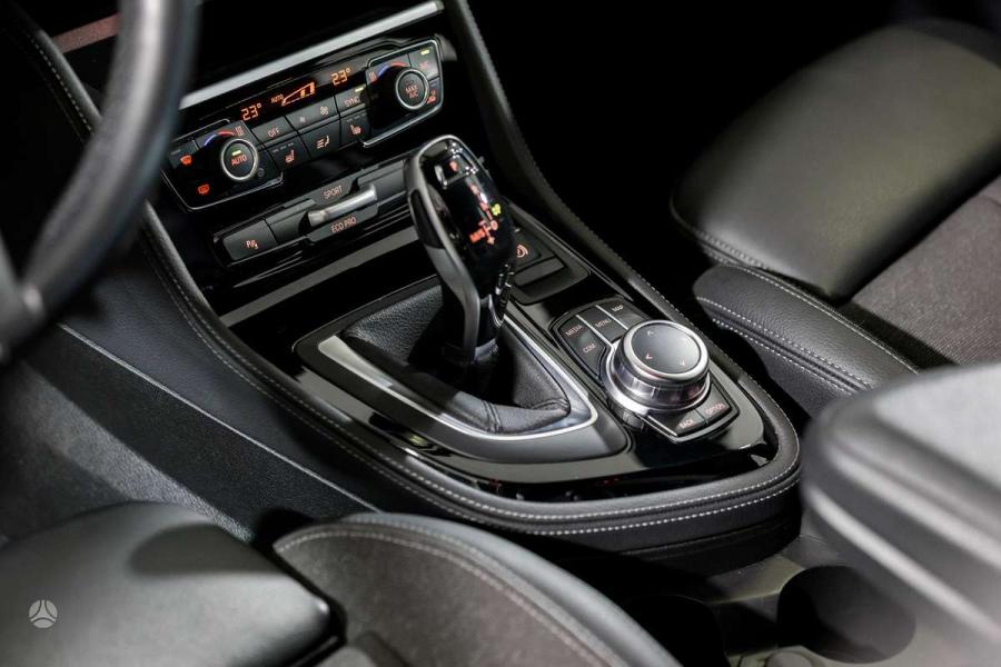 BMW 218 Gran Tourer 2022 Viļņa, ar dzinēja tilpumu 1.50 L un nobraukumu 47 tūkst. km par 18491 €, foto 30 vietnē AUTOMOTO.COM.LV