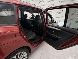 Red BMW 218 Gran Tourer 2015 in Vilnius, with an engine capacity of 2.00 L and mileage of 223 thousand km for 7900 €, photo 13 on AUTOMOTO.COM.LV