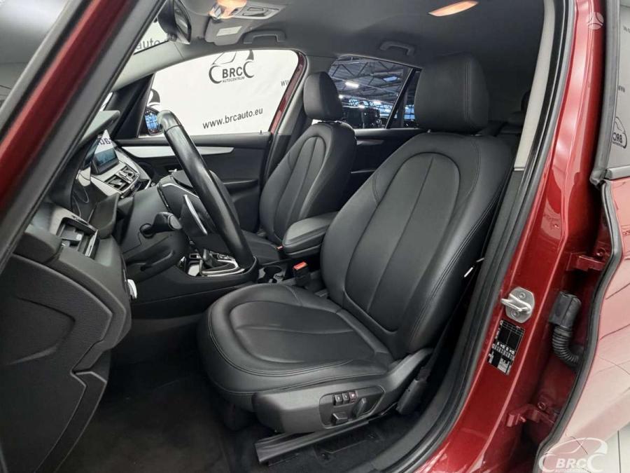 Red BMW 218 Gran Tourer 2015 in Vilnius, with an engine capacity of 2.00 L and mileage of 223 thousand km for 7500 €, photo 24 on AUTOMOTO.COM.LV