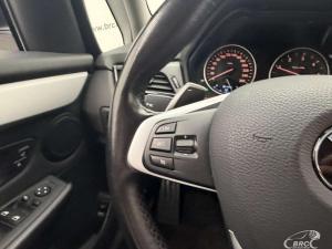 Sarkans BMW 218 Gran Tourer 2015 Viļņa, ar dzinēja tilpumu 2.00 L un nobraukumu 223 tūkst. km par 6300 €, foto 30 vietnē AUTOMOTO.COM.LV
