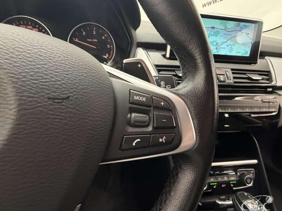 Sarkans BMW 218 Gran Tourer 2015 Viļņa, ar dzinēja tilpumu 2.00 L un nobraukumu 223 tūkst. km par 6300 €, foto 31 vietnē AUTOMOTO.COM.LV