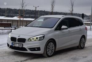 White BMW 218 Gran Tourer 2015 in Vilnius, with an engine capacity of 2.00 L and mileage of 316 thousand km for 8950 €, photo  on AUTOMOTO.COM.LV