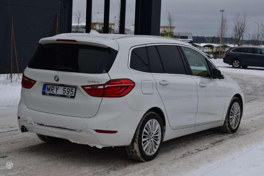 Balts BMW 218 Gran Tourer 2015 Viļņa, ar dzinēja tilpumu 2.00 L un nobraukumu 316 tūkst. km par 8950 €, foto 4 vietnē AUTOMOTO.COM.LV
