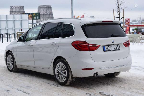 Balts BMW 218 Gran Tourer 2015 Viļņa, ar dzinēja tilpumu 2.00 L un nobraukumu 316 tūkst. km par 8950 €, foto 6 vietnē AUTOMOTO.COM.LV