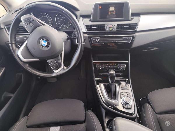 White BMW 218 Gran Tourer 2015 in Marijampole, with an engine capacity of 0.00 L and mileage of 267 thousand km for 6800 €, photo 7 on AUTOMOTO.COM.LV
