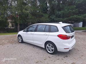 White BMW 218 Gran Tourer 2016 in Kaunas, with an engine capacity of 2.00 L and mileage of 230 thousand km for 8650 €, photo 8 on AUTOMOTO.COM.LV
