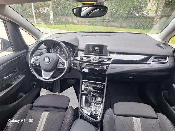 White BMW 218 Gran Tourer 2016 in Kaunas, with an engine capacity of 2.00 L and mileage of 230 thousand km for 8650 €, photo 11 on AUTOMOTO.COM.LV