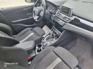 White BMW 218 Gran Tourer 2016 in Kaunas, with an engine capacity of 2.00 L and mileage of 230 thousand km for 8650 €, photo 12 on AUTOMOTO.COM.LV