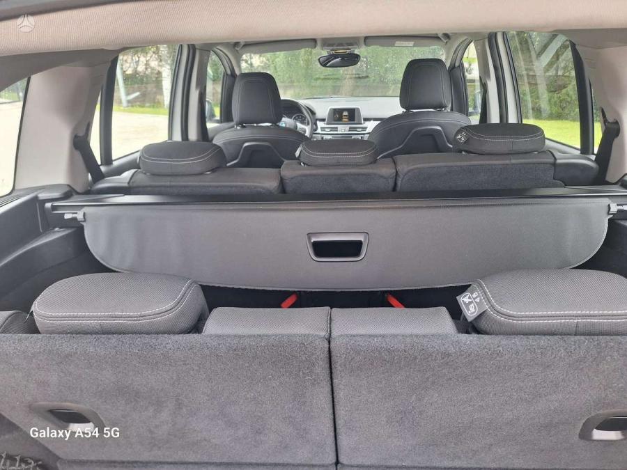 White BMW 218 Gran Tourer 2016 in Kaunas, with an engine capacity of 2.00 L and mileage of 230 thousand km for 8650 €, photo 17 on AUTOMOTO.COM.LV