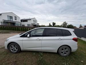 White BMW 218 Gran Tourer 2017 in Vilnius, with an engine capacity of 0.00 L and mileage of 181 thousand km for 6100 €, photo 8 on AUTOMOTO.COM.LV