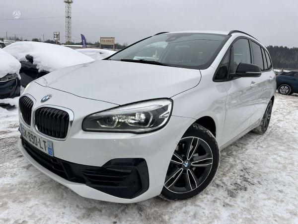 Balts BMW 218 Gran Tourer 2022 Viļņa, ar dzinēja tilpumu 1.50 L un nobraukumu 168 tūkst. km par 18149 €, foto 1 vietnē AUTOMOTO.COM.LV