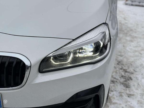 Balts BMW 218 Gran Tourer 2022 Viļņa, ar dzinēja tilpumu 1.50 L un nobraukumu 168 tūkst. km par 18149 €, foto 3 vietnē AUTOMOTO.COM.LV