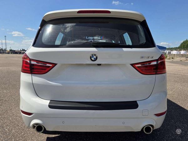 Balts BMW 218 Gran Tourer 2022 Kauņa, ar dzinēja tilpumu 2.00 L un nobraukumu 230 tūkst. km par 11999 €, foto 6 vietnē AUTOMOTO.COM.LV