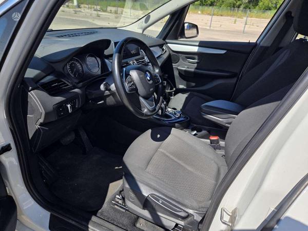 Balts BMW 218 Gran Tourer 2022 Kauņa, ar dzinēja tilpumu 2.00 L un nobraukumu 230 tūkst. km par 11999 €, foto 9 vietnē AUTOMOTO.COM.LV