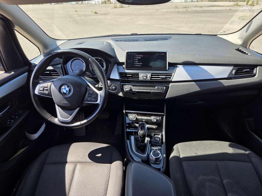 Balts BMW 218 Gran Tourer 2022 Kauņa, ar dzinēja tilpumu 2.00 L un nobraukumu 230 tūkst. km par 11999 €, foto 13 vietnē AUTOMOTO.COM.LV