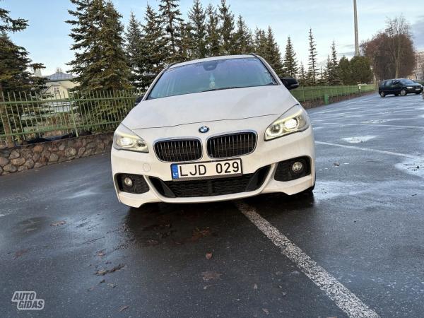 White BMW 218 Gran Tourer 2015 in Klaipeda, with an engine capacity of 2.00 L and mileage of 250 thousand km for 9500 €, photo 3 on AUTOMOTO.COM.LV