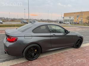 Grey BMW 218 2014 in Jelgava, with an engine capacity of 2.00 L and mileage of 290 thousand km for 13990 €, photo 4 on AUTOMOTO.COM.LV