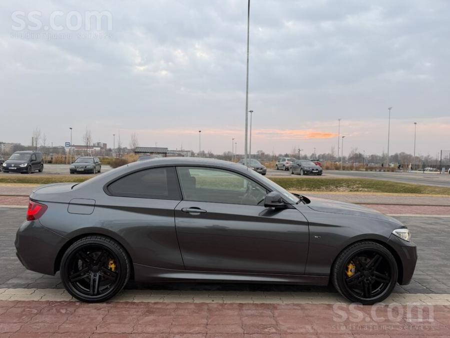 Grey BMW 218 2014 in Jelgava, with an engine capacity of 2.00 L and mileage of 290 thousand km for 13990 €, photo 10 on AUTOMOTO.COM.LV