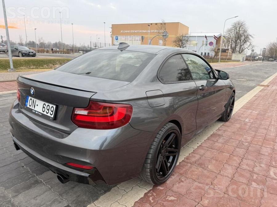 Grey BMW 218 2014 in Jelgava, with an engine capacity of 2.00 L and mileage of 290 thousand km for 13990 €, photo 32 on AUTOMOTO.COM.LV