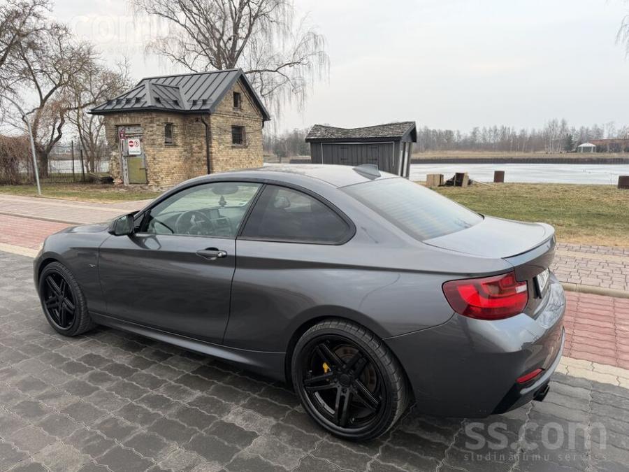 Grey BMW 218 2014 in Jelgava, with an engine capacity of 2.00 L and mileage of 290 thousand km for 13990 €, photo 33 on AUTOMOTO.COM.LV