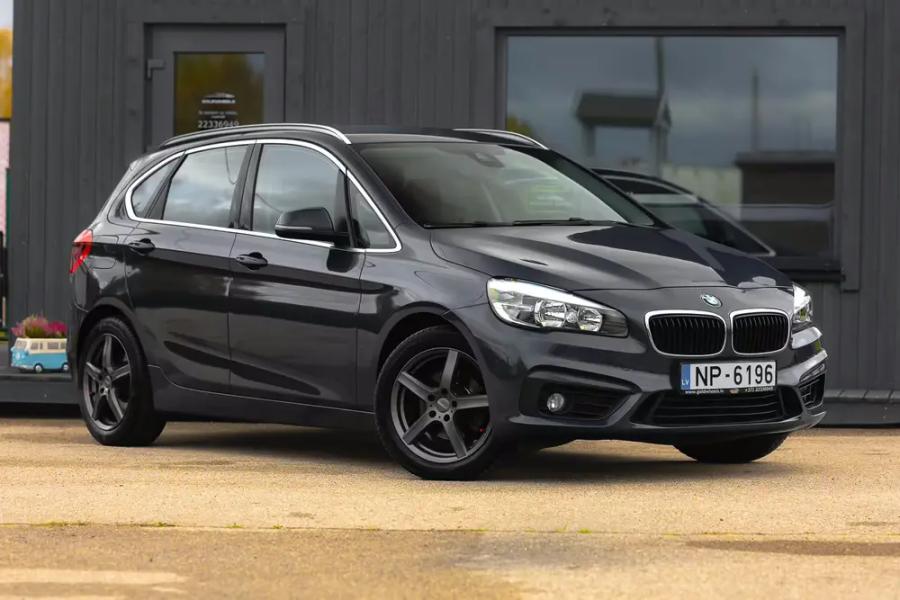 Pelēks BMW 218 2014 Jelgava, ar dzinēja tilpumu 2.00 L un nobraukumu 249 tūkst. km par 7900 €, foto 3 vietnē AUTOMOTO.COM.LV