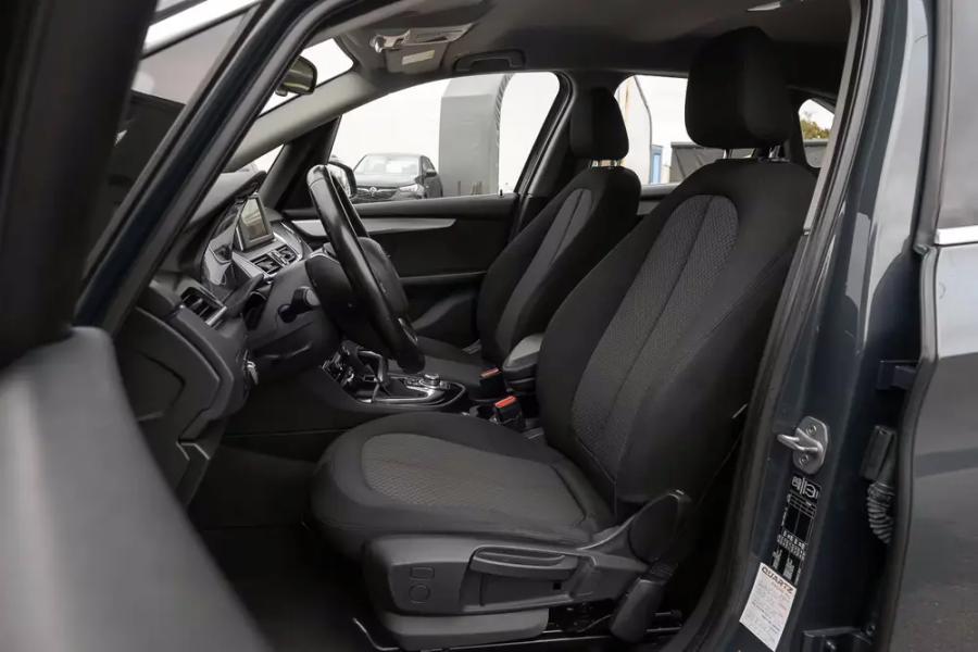 Pelēks BMW 218 2014 Jelgava, ar dzinēja tilpumu 2.00 L un nobraukumu 249 tūkst. km par 7900 €, foto 13 vietnē AUTOMOTO.COM.LV