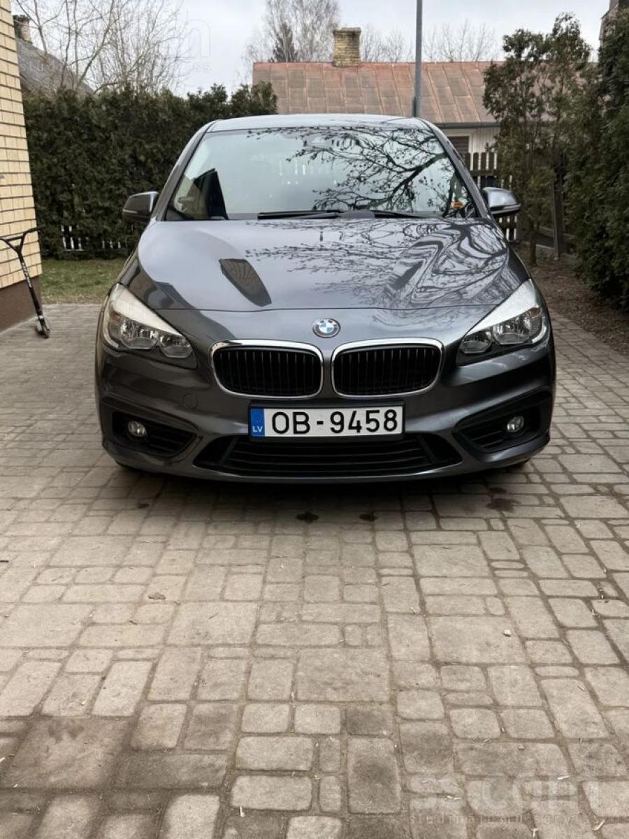 Grey BMW 218 2015 in Jelgava, with an engine capacity of 2.00 L and mileage of 214 thousand km for 7350 €, photo 4 on AUTOMOTO.COM.LV