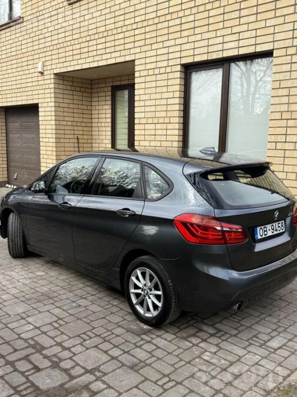 Grey BMW 218 2015 in Jelgava, with an engine capacity of 2.00 L and mileage of 214 thousand km for 7350 €, photo 6 on AUTOMOTO.COM.LV