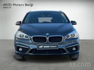 Grey BMW 218 2015 in Riga, with an engine capacity of 2.00 L and mileage of 216 thousand km for 7990 €, photo 5 on AUTOMOTO.COM.LV