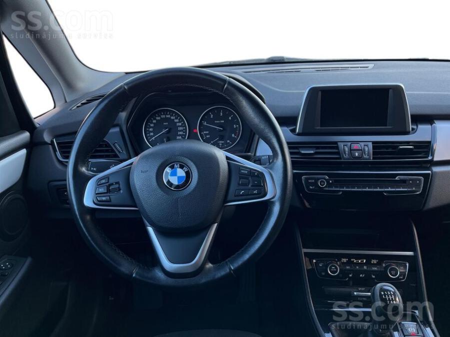 Grey BMW 218 2015 in Riga, with an engine capacity of 2.00 L and mileage of 216 thousand km for 7990 €, photo 9 on AUTOMOTO.COM.LV