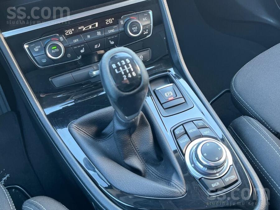 Pelēks BMW 218 2015 Rīga, ar dzinēja tilpumu 2.00 L un nobraukumu 216 tūkst. km par 7990 €, foto 17 vietnē AUTOMOTO.COM.LV