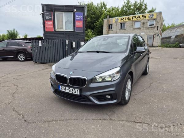 Pelēks BMW 218 2016 Rīga, ar dzinēja tilpumu 1.50 L un nobraukumu 214 tūkst. km par 9490 €, foto 1 vietnē AUTOMOTO.COM.LV