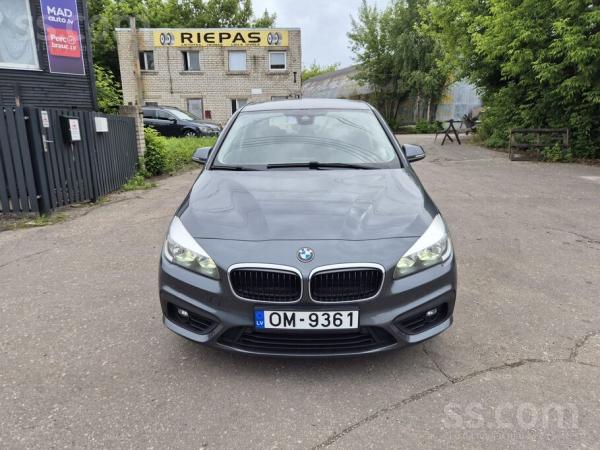Pelēks BMW 218 2016 Rīga, ar dzinēja tilpumu 1.50 L un nobraukumu 214 tūkst. km par 9490 €, foto 3 vietnē AUTOMOTO.COM.LV