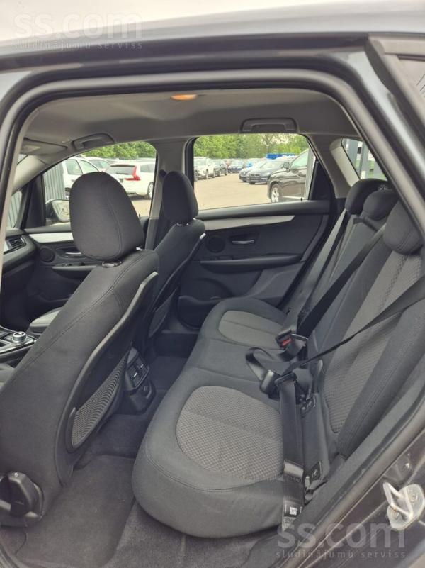 Pelēks BMW 218 2016 Rīga, ar dzinēja tilpumu 1.50 L un nobraukumu 214 tūkst. km par 9490 €, foto 10 vietnē AUTOMOTO.COM.LV