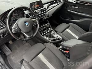 Grey BMW 218 2015 in Bauska, with an engine capacity of 2.00 L and mileage of 270 thousand km for 7499 €, photo 8 on AUTOMOTO.COM.LV