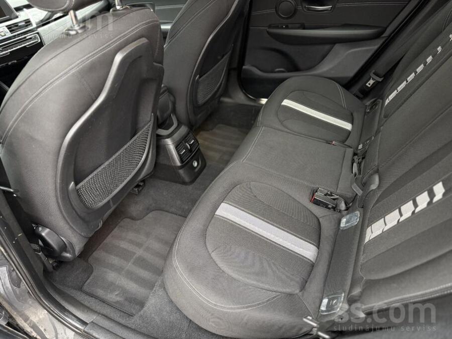 Grey BMW 218 2015 in Bauska, with an engine capacity of 2.00 L and mileage of 270 thousand km for 7499 €, photo 9 on AUTOMOTO.COM.LV