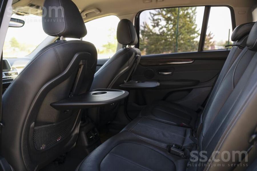 Grey BMW 218 2016 in Riga, with an engine capacity of 2.00 L and mileage of 152 thousand km for 11290 €, photo 10 on AUTOMOTO.COM.LV